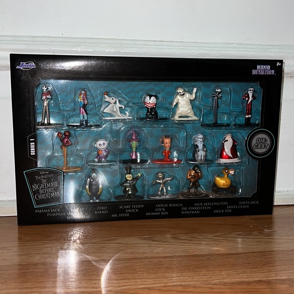 Disney | Art | Disneys Tim Burtons The Nightmare Before Christmas ...